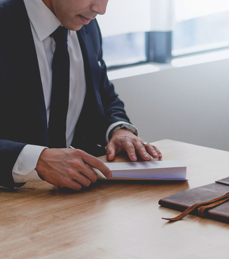 Illinois Bank Lawyer | Thomas Howard | Commercial Banking Litigation